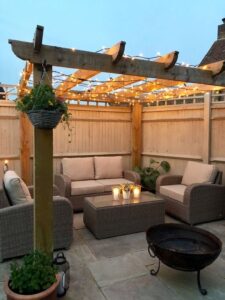 Pérgola con muebles - PERGOLAS BLOG