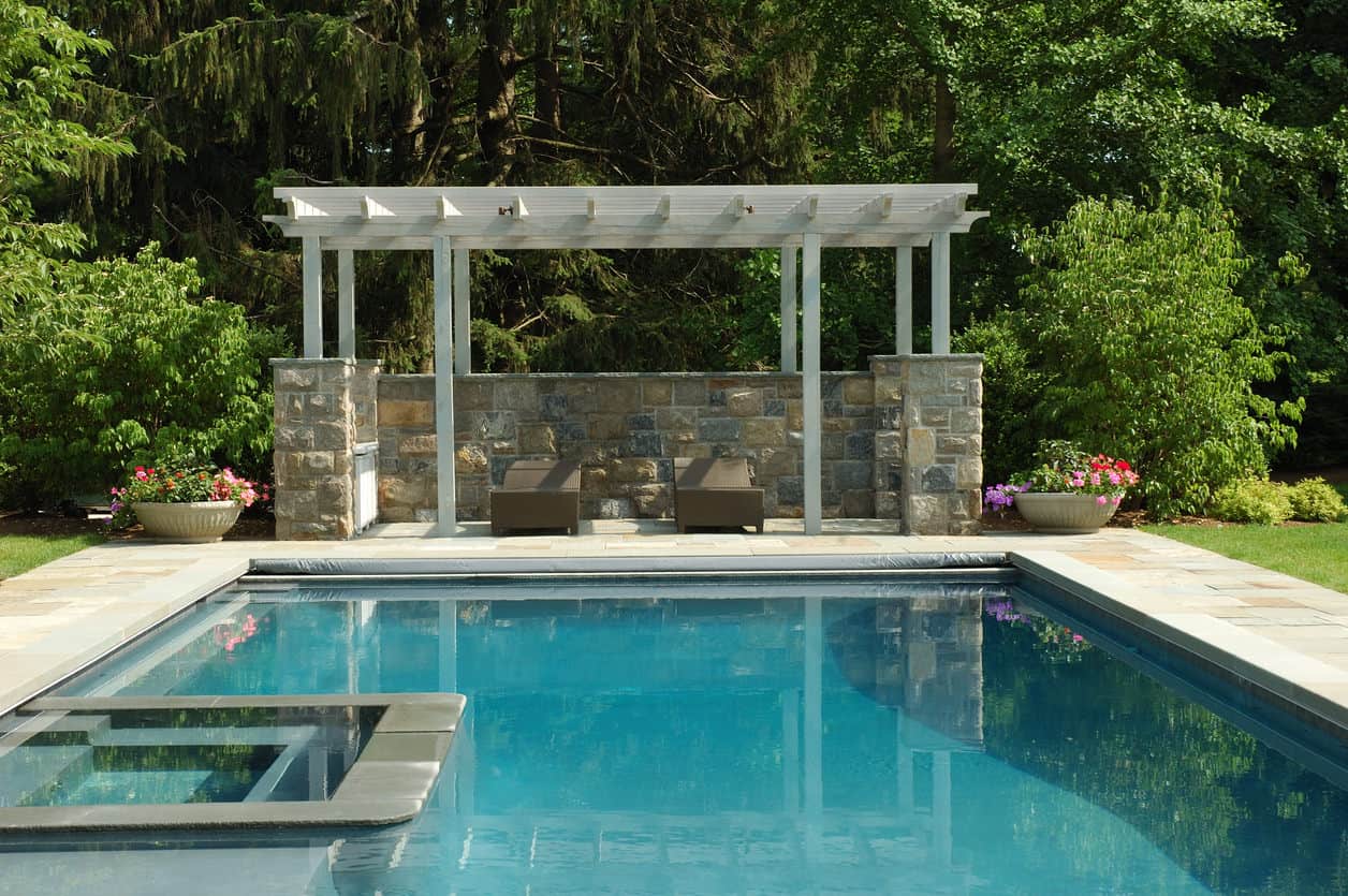 Ideas de pérgolas para casas con piscina - PERGOLAS BLOG